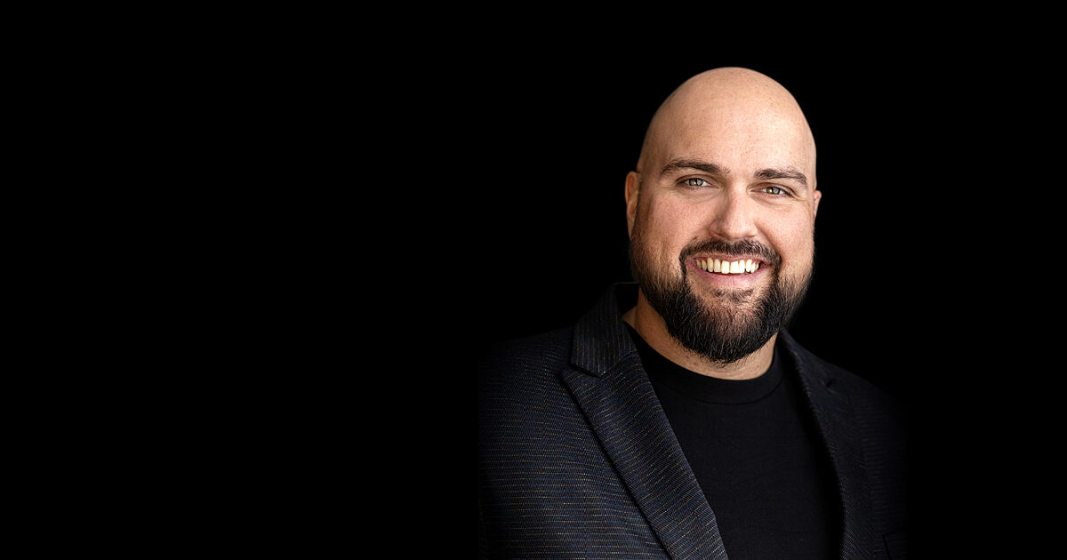 Book Luke Bird for your next event | Saxton Global Speakers Agency